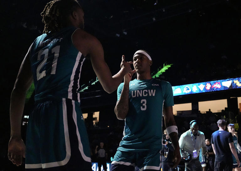UNCW's Sean Moore knows what it'll take to upset Texas Tech basketball. Just ask Purdue