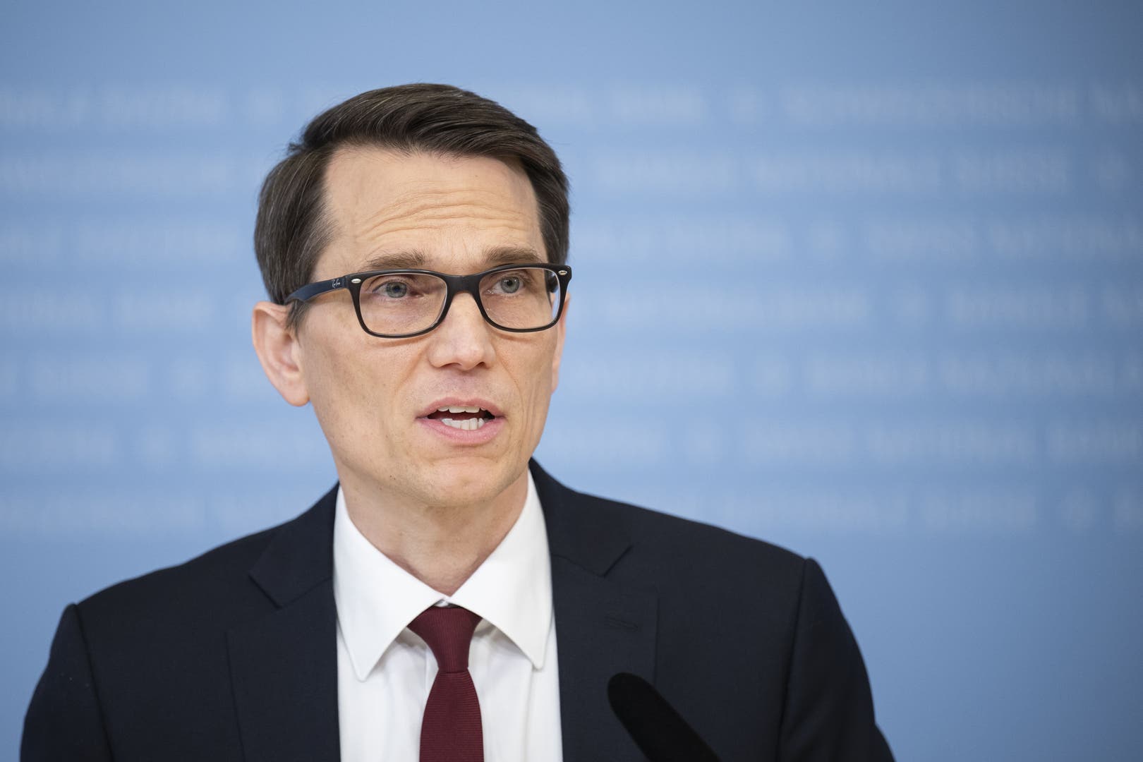 Die SNB lockert ihre Geldpolitik und senkt den Leitzins auf 0,25 ...