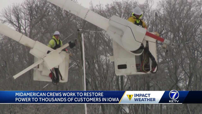 Crews work to restore power to thousands of customers across Iowa