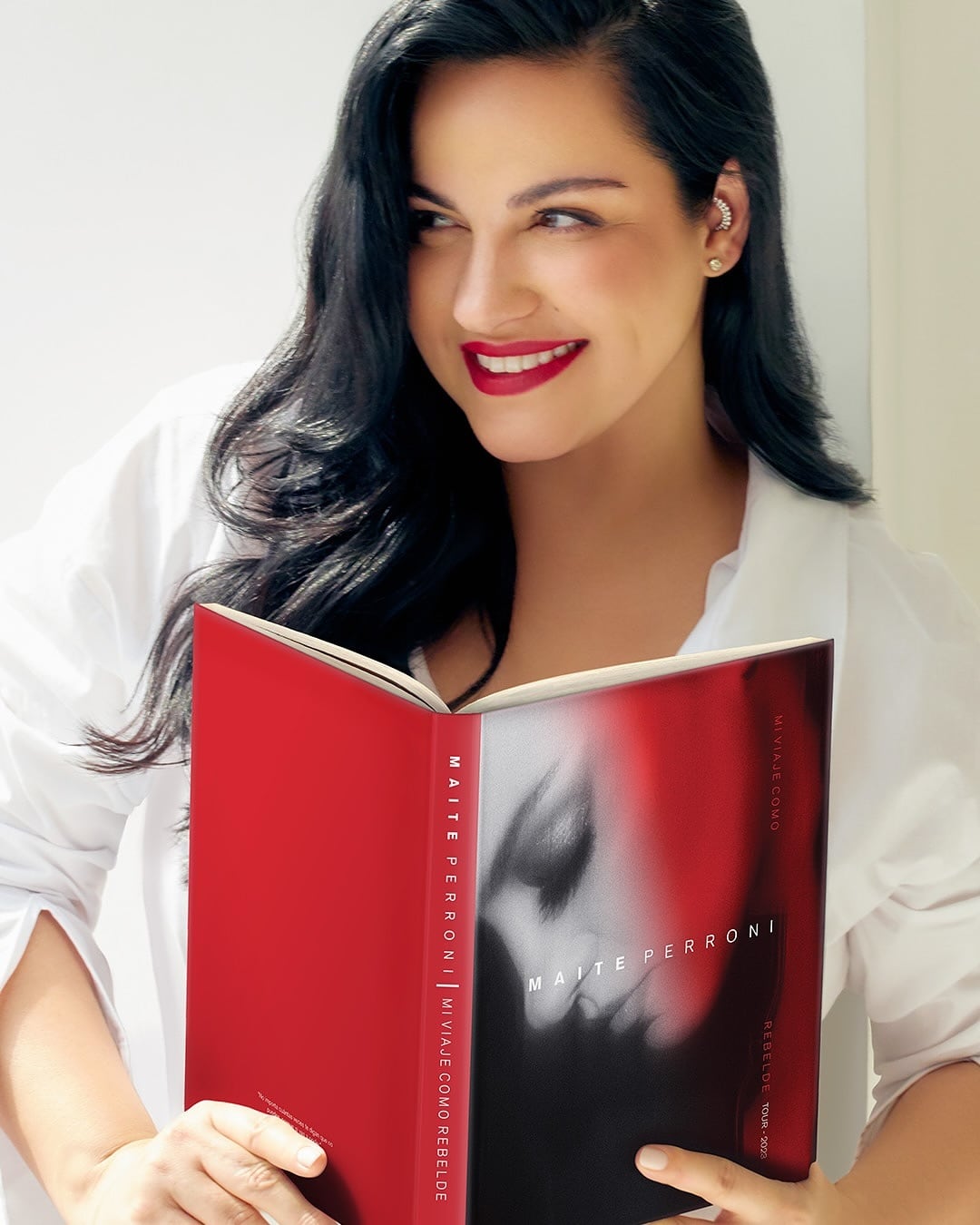 Maite Perroni comparte los momentos que marcaron su vida como ‘rebelde’