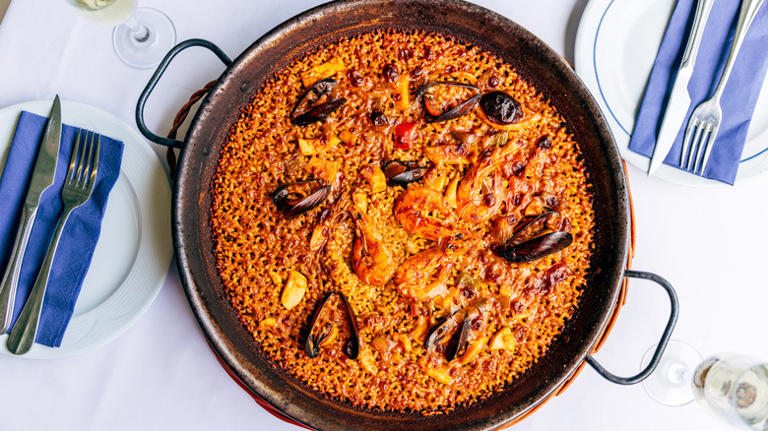 The Special Rice You Need For Traditional Paella