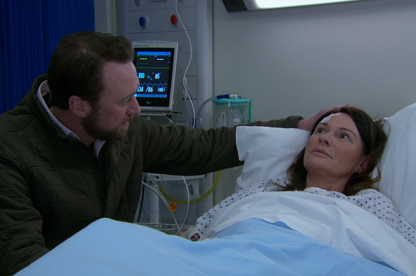 ITV Emmerdale Chas Dingle health scare 'uncovered' after worrying ...