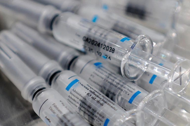 Epidemiólogo y pérdida de vacunas: “Si no se ocupan los recursos, estamos botando la plata”