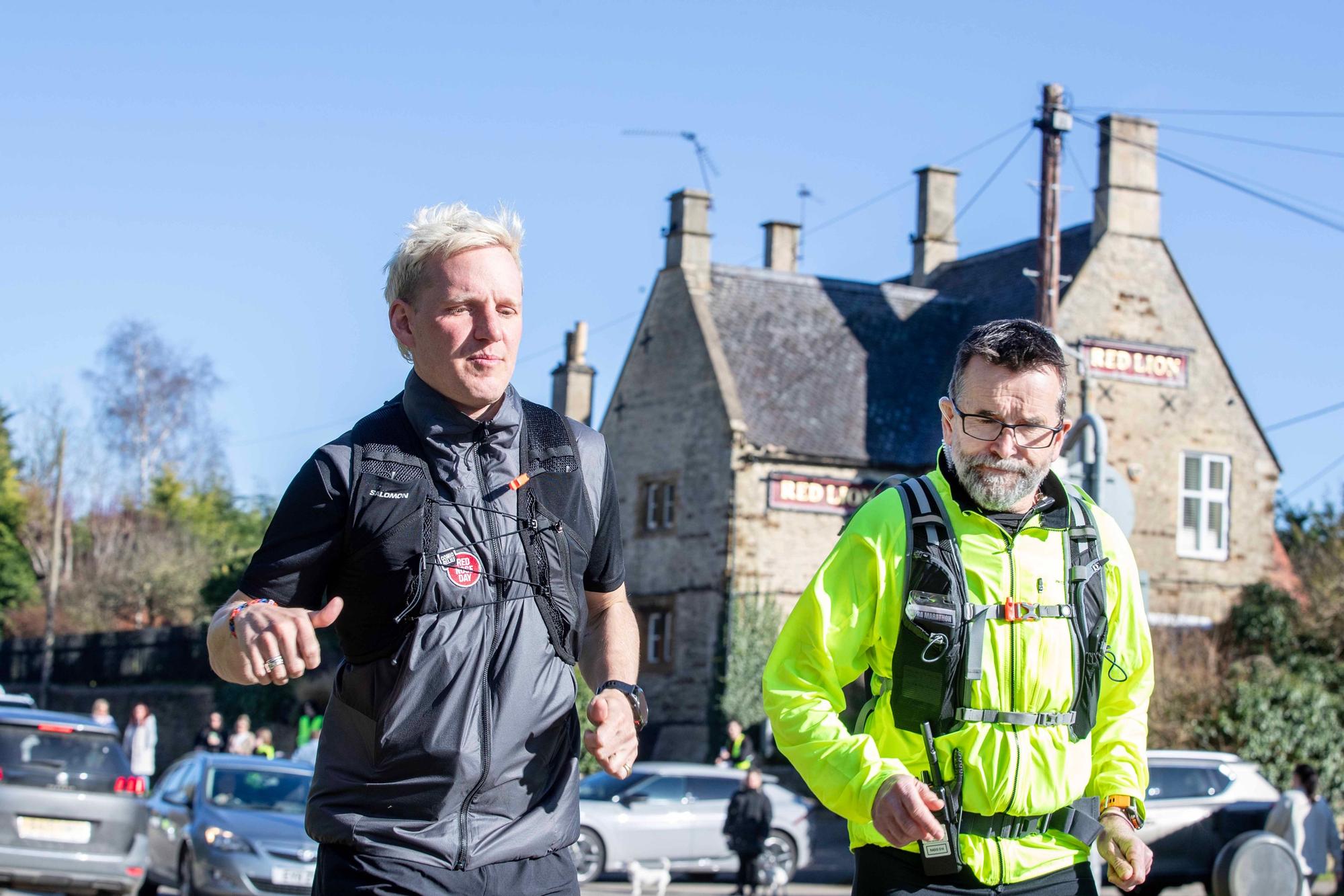 Ultra marathon man Jamie Laing's pub pit stop on Comic Relief charity ...