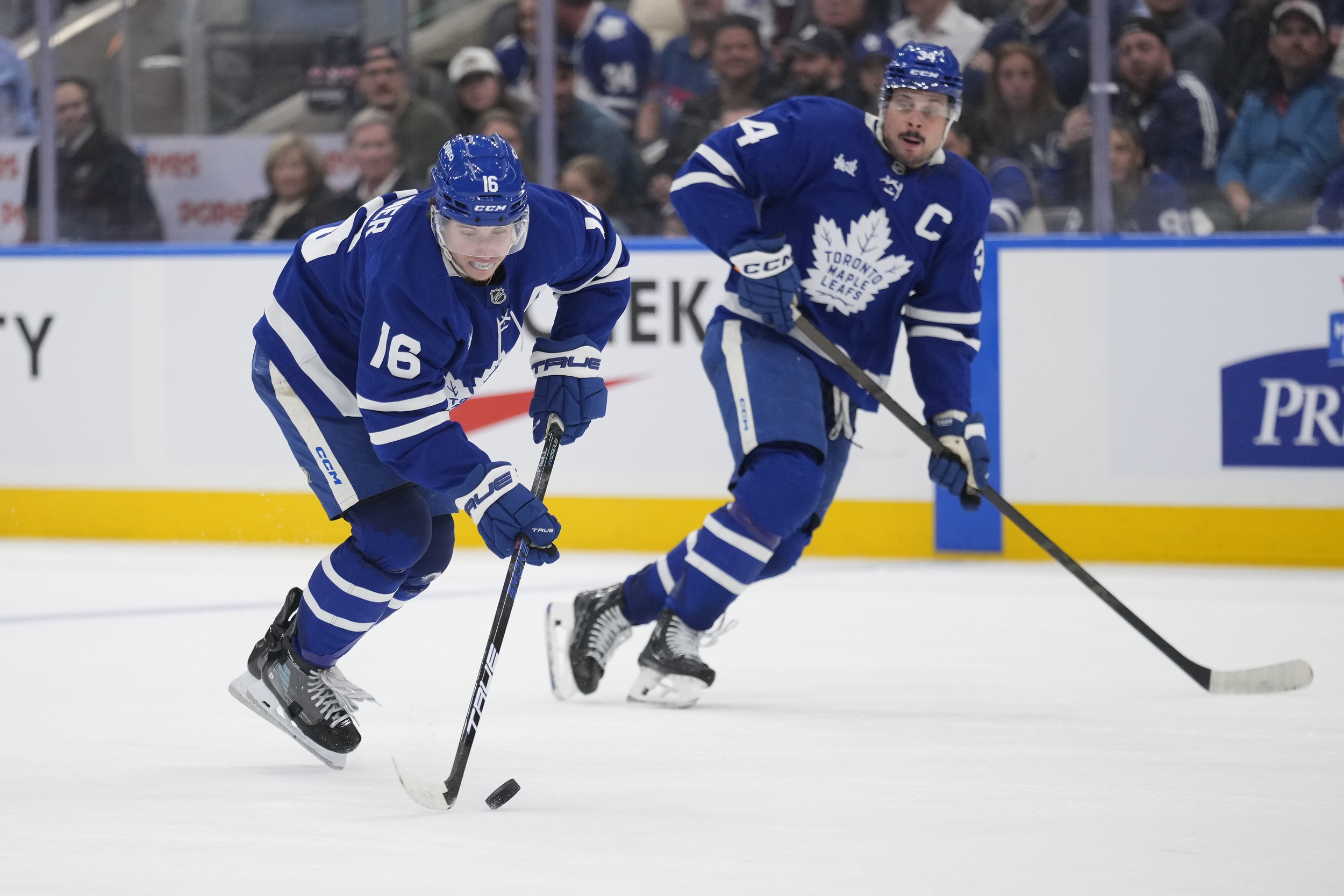 Maple Leafs Topple Avalanche 2-1 in Hard-Fought Victory