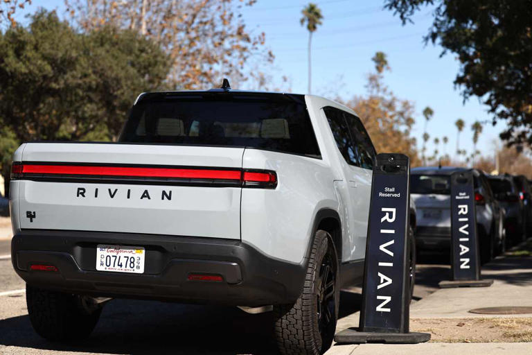 Rivian, Lucid Stocks Are Strangely Calm After Earnings