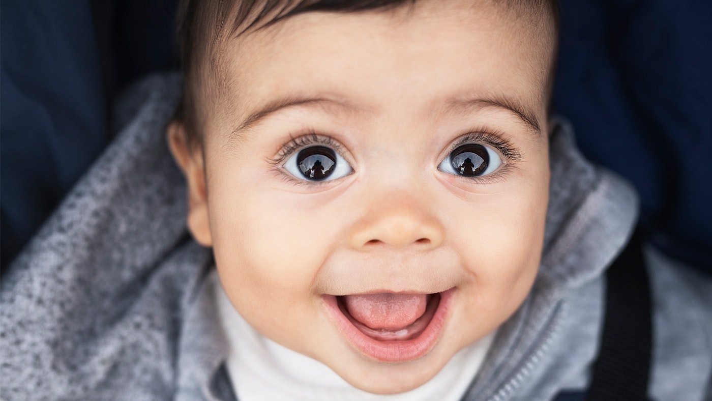 When do babies’ eyes change colour and are all babies born with blue eyes?