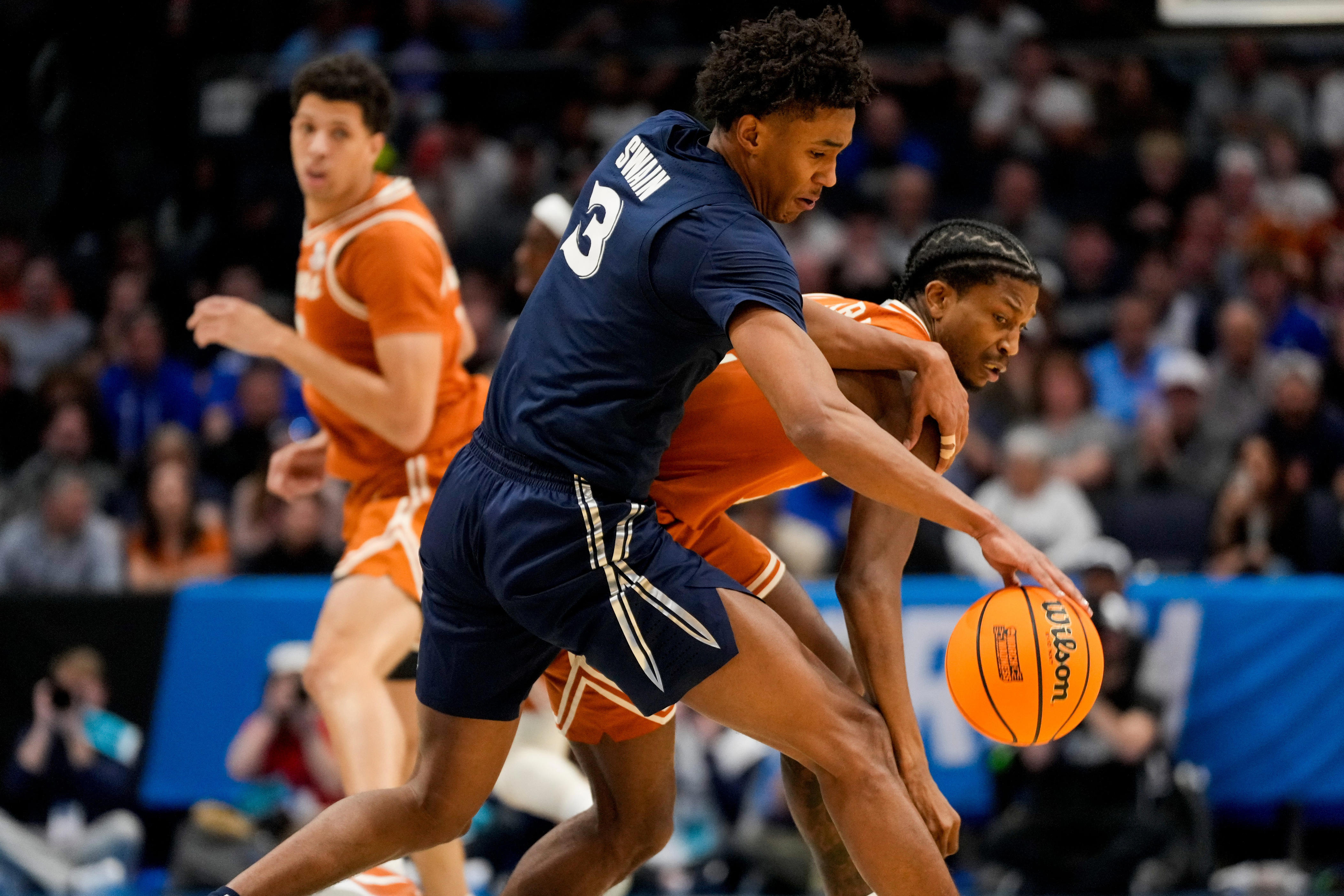 Texas basketball: Former Xavier star Dailyn Swain first to join new ...