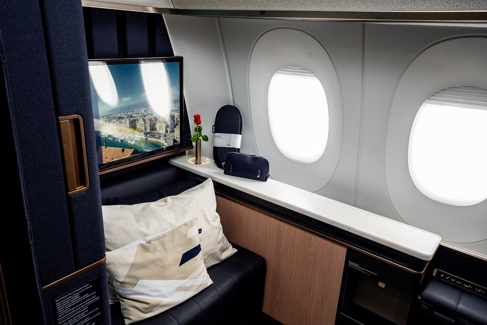 Lufthansa’s new Allegris cabin — with its swanky 2-person, first-class ...