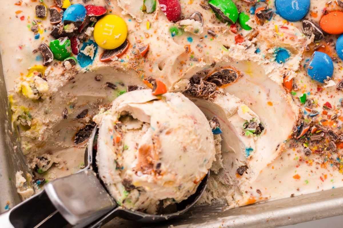 38 Ice Cream Treats That Have Everyone Screaming for More