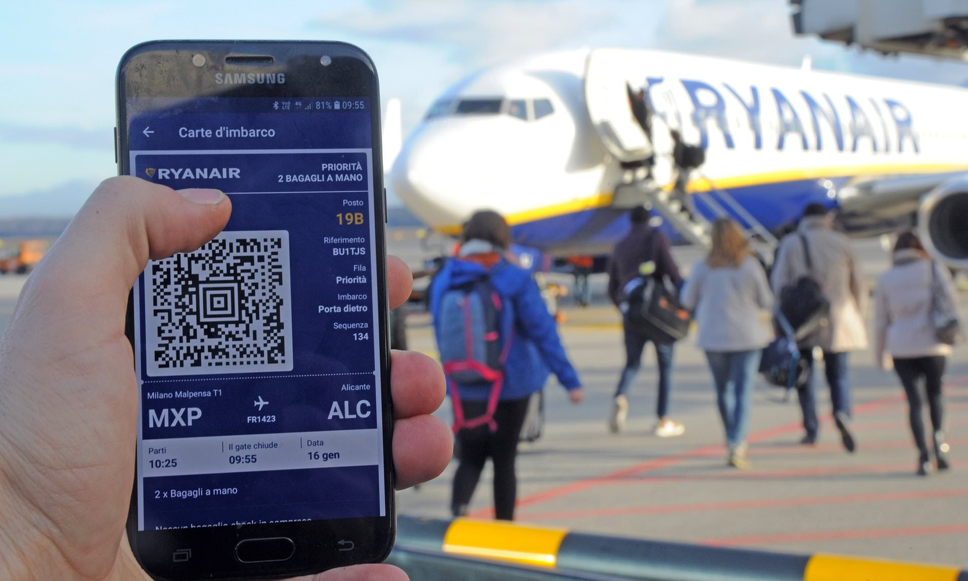 The £100 Ryanair check-in fee you can avoid - depending on what time ...