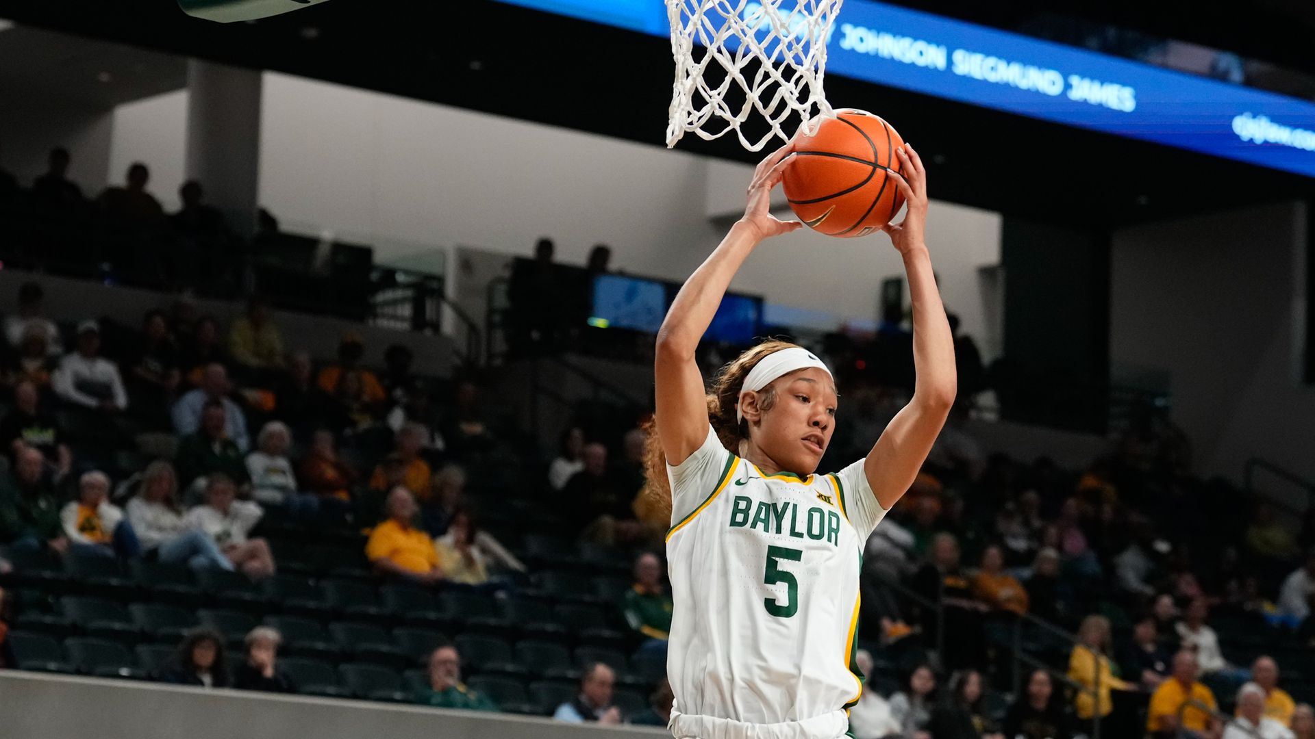 Swatting shots, blocking bugs: This Big 12 star has the perfect NIL ...