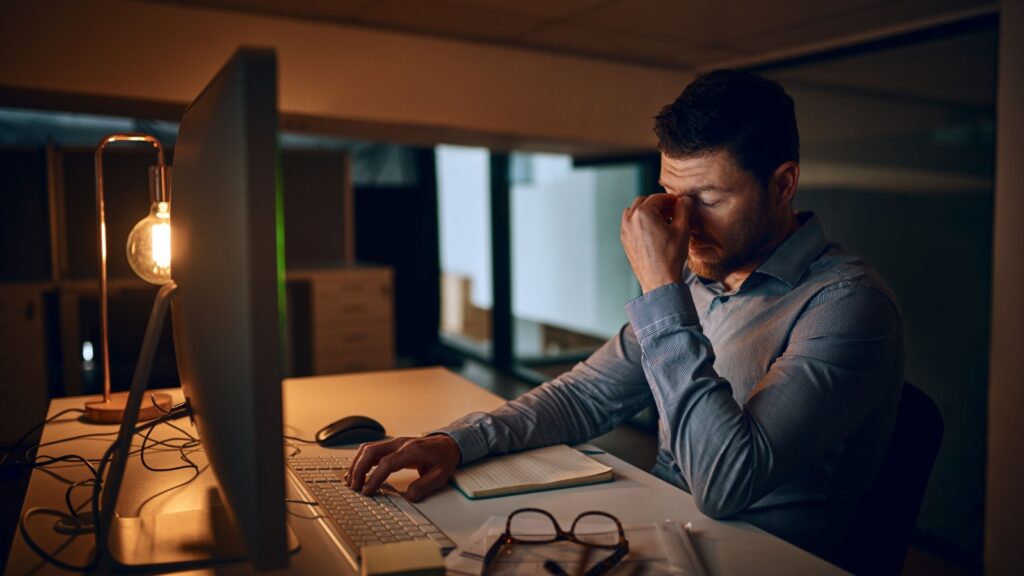 21 sneaky signs your boss is toxic