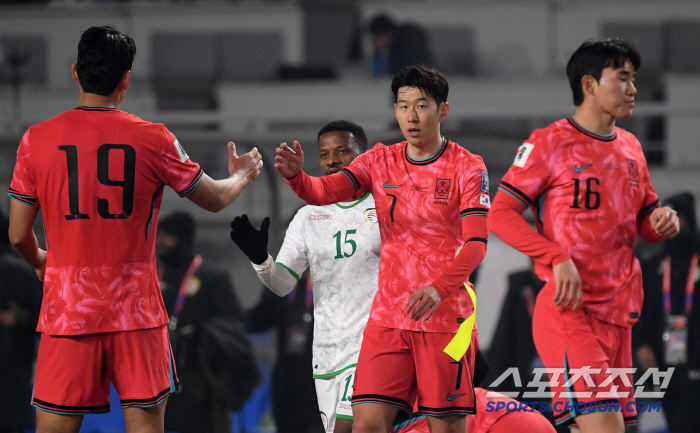 [포토] 대한민국 손흥민 '오만전 무승부'