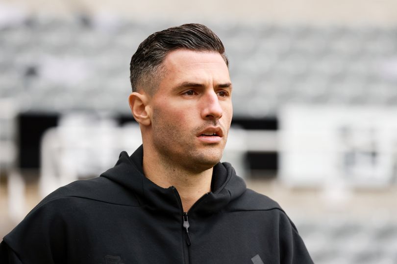 Fabian Schar injury latest as Newcastle United positives spotted ahead ...