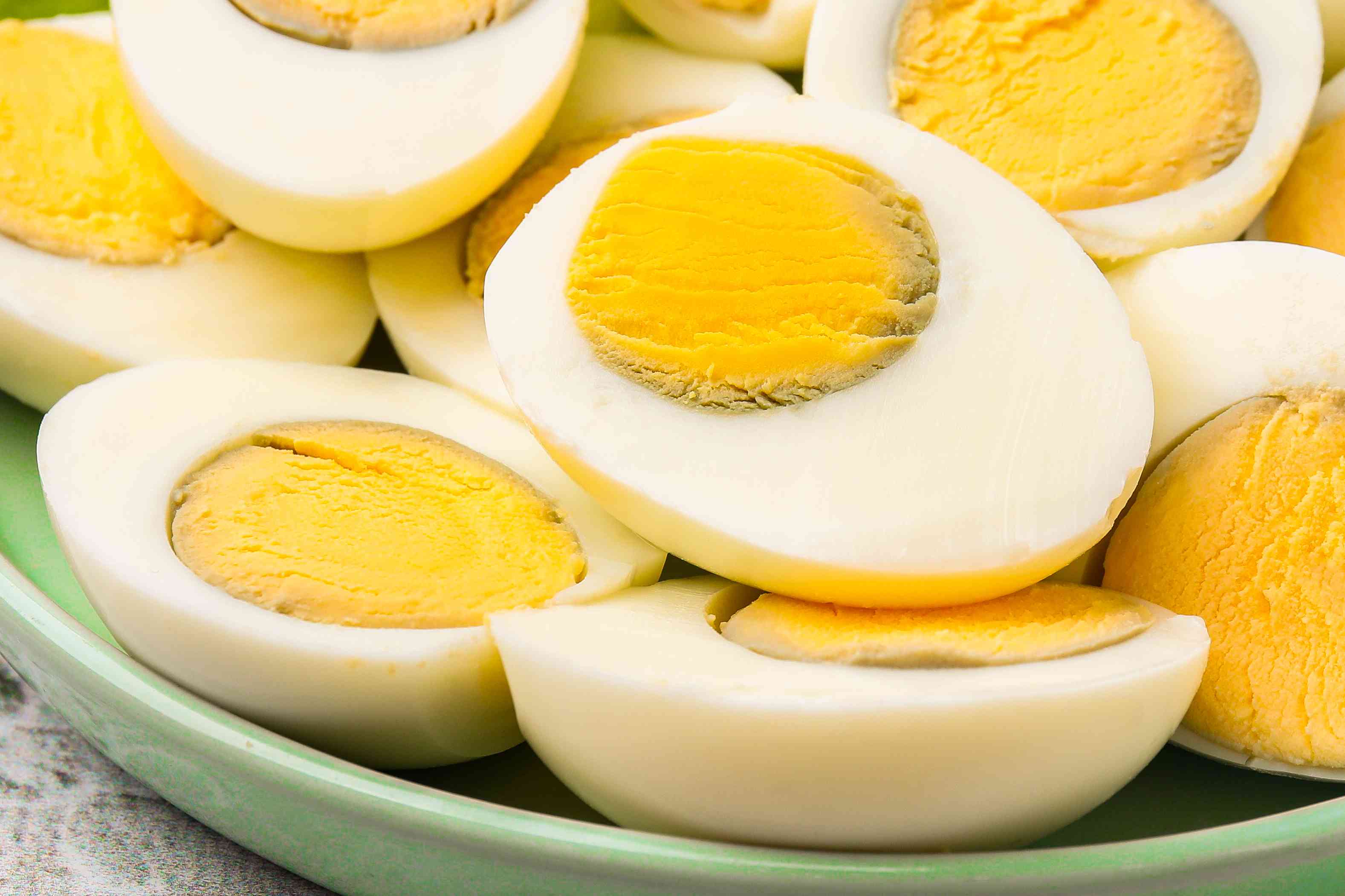 Are Boiled Eggs with Green Rings Around the Yolk Safe to Eat, According ...