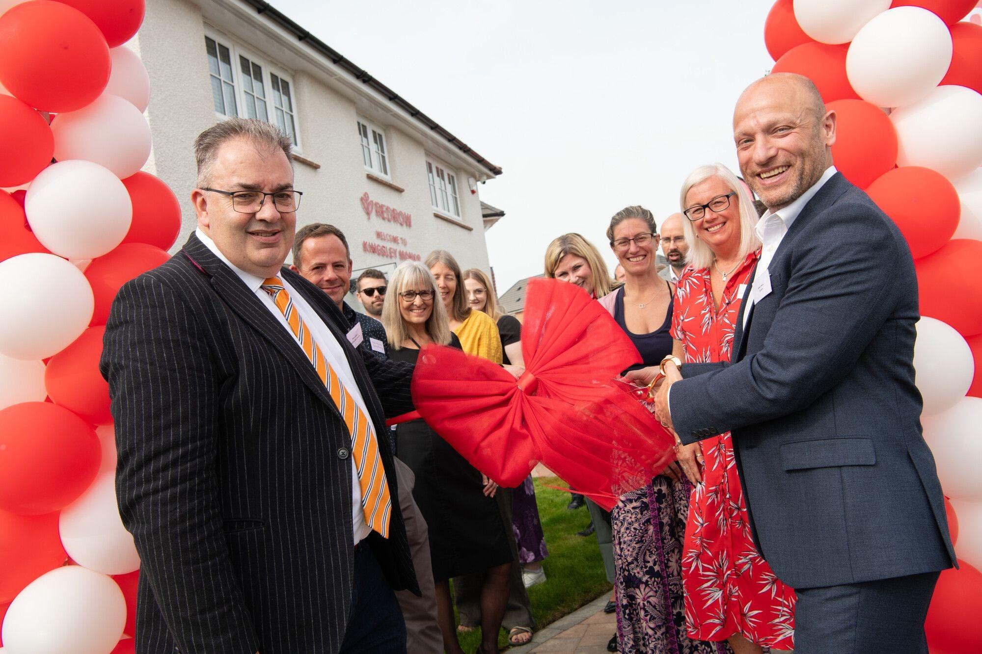 Redrow supports Yorkshire bed charity with a new donation