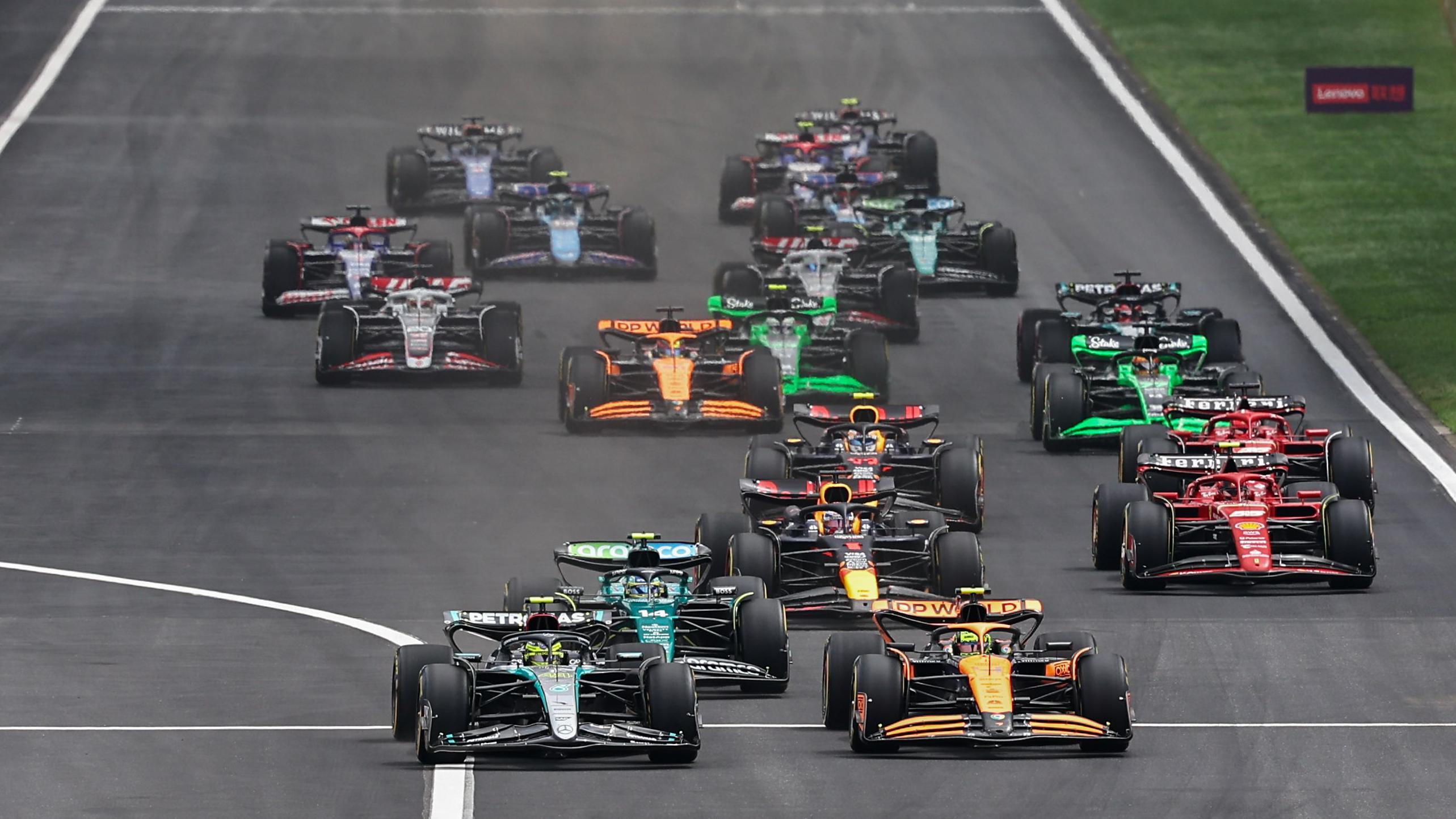 What is the format for F1 sprint races in 2025?