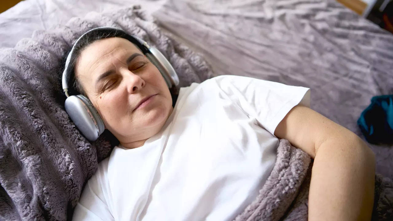 What is white noise? How does it help you to sleep?