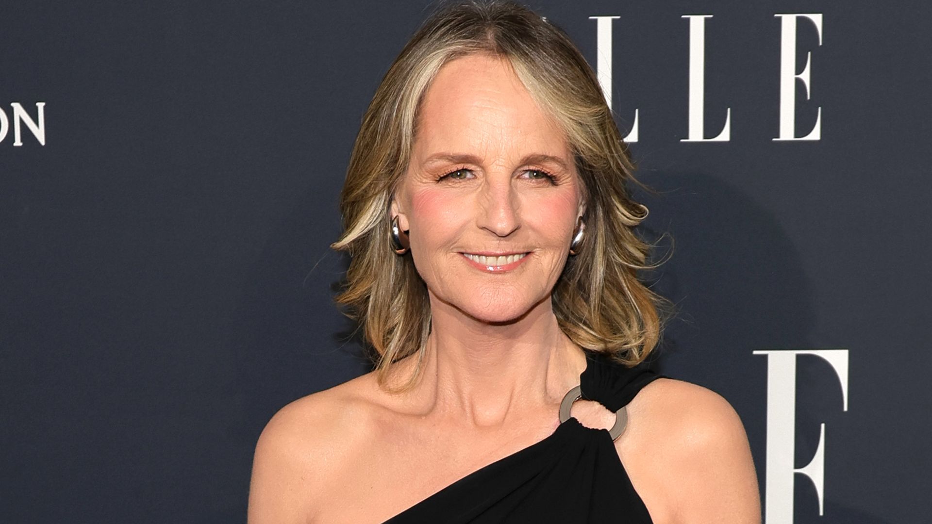 Helen Hunt sports refreshing new look in unfiltered photo far from ...