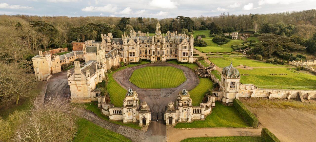 Magnificent stately home on county borders invites visitors to “spring ...