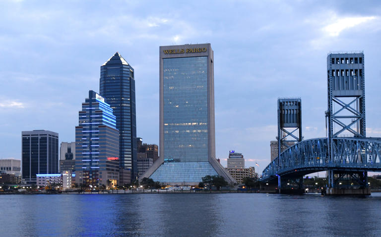 'Below Deck' star Captain Sandy floats luxury boat service for Downtown ...