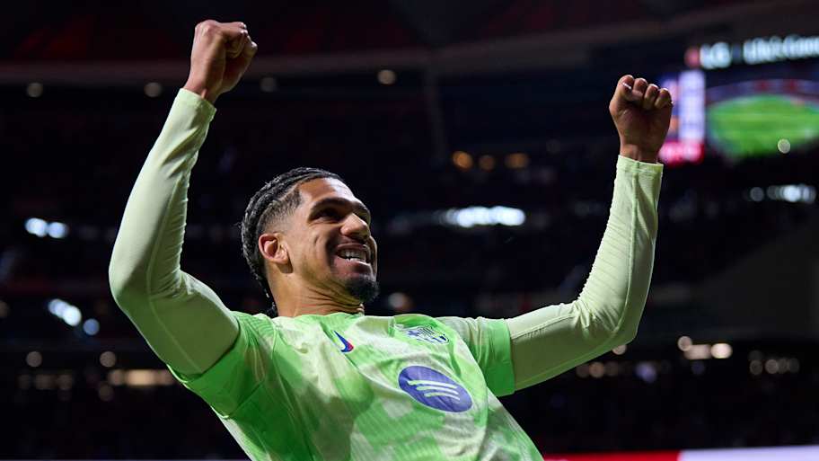 FC Barcelone : Bielsa prêt à prendre une décision forte pour Ronald ...