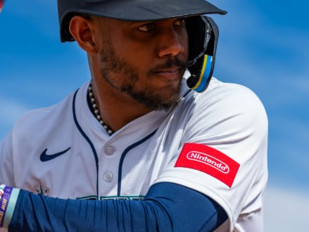 Mariners to wear Nintendo patches this season