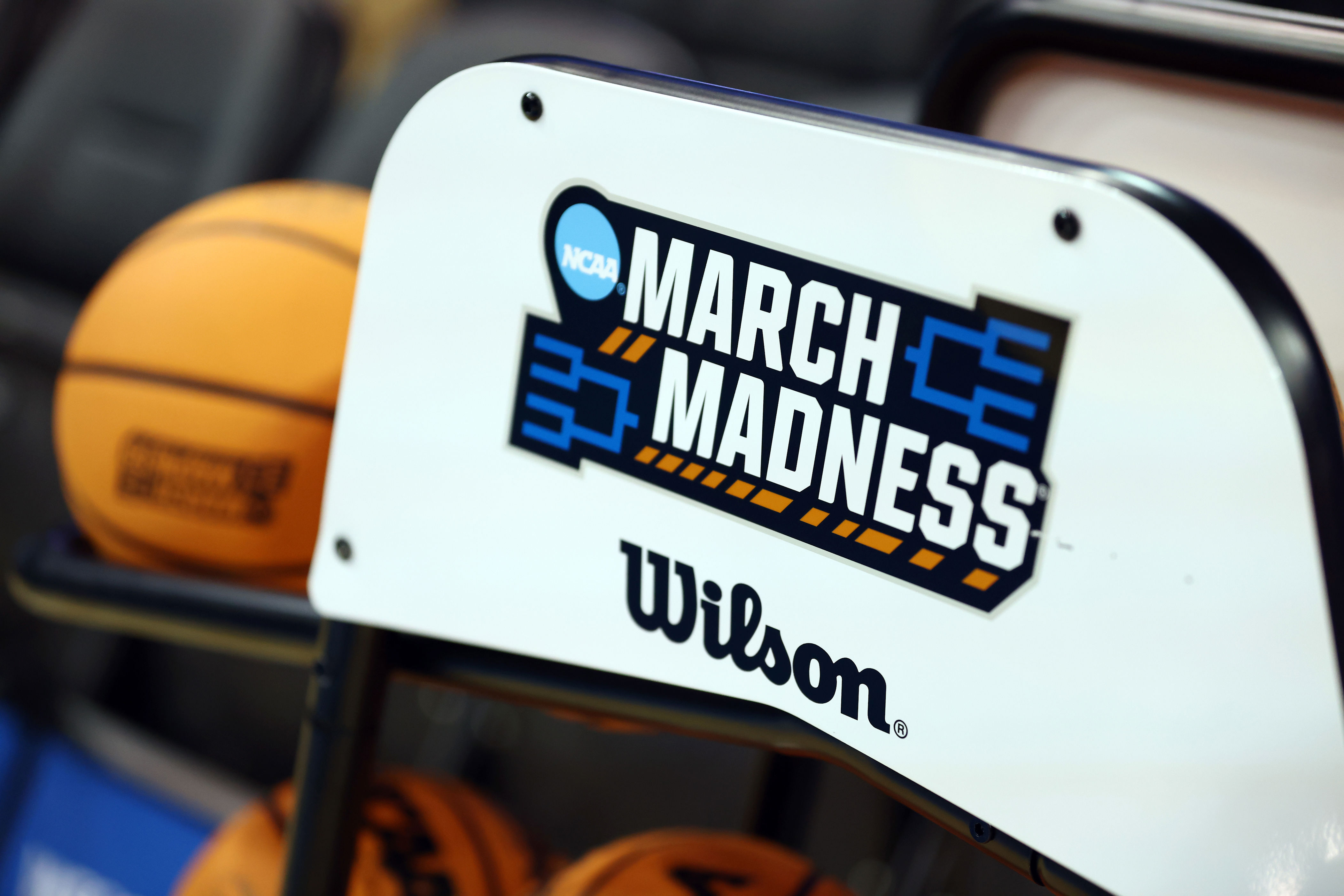 Don't get scammed on your March Madness wager. Tips for what to look for