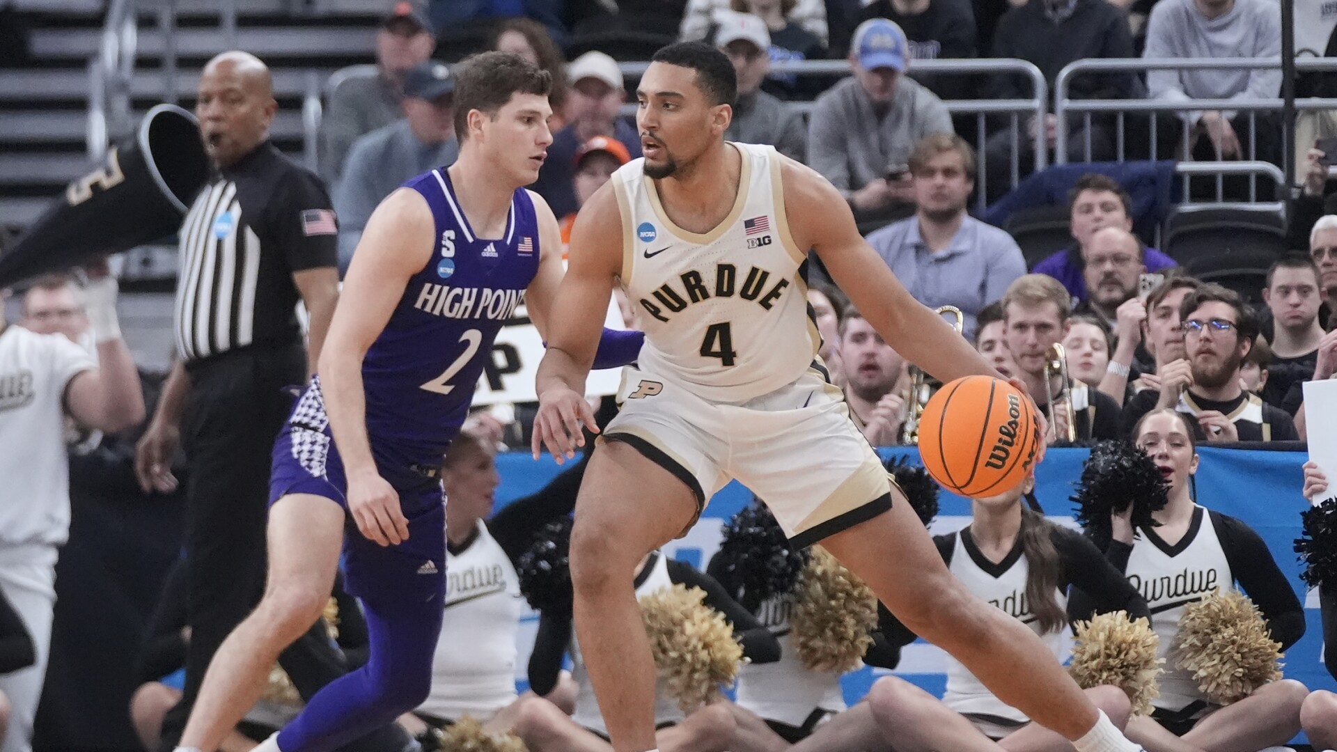 Trey Kaufman-Renn scores 21 to help Purdue hold off High Point in the ...