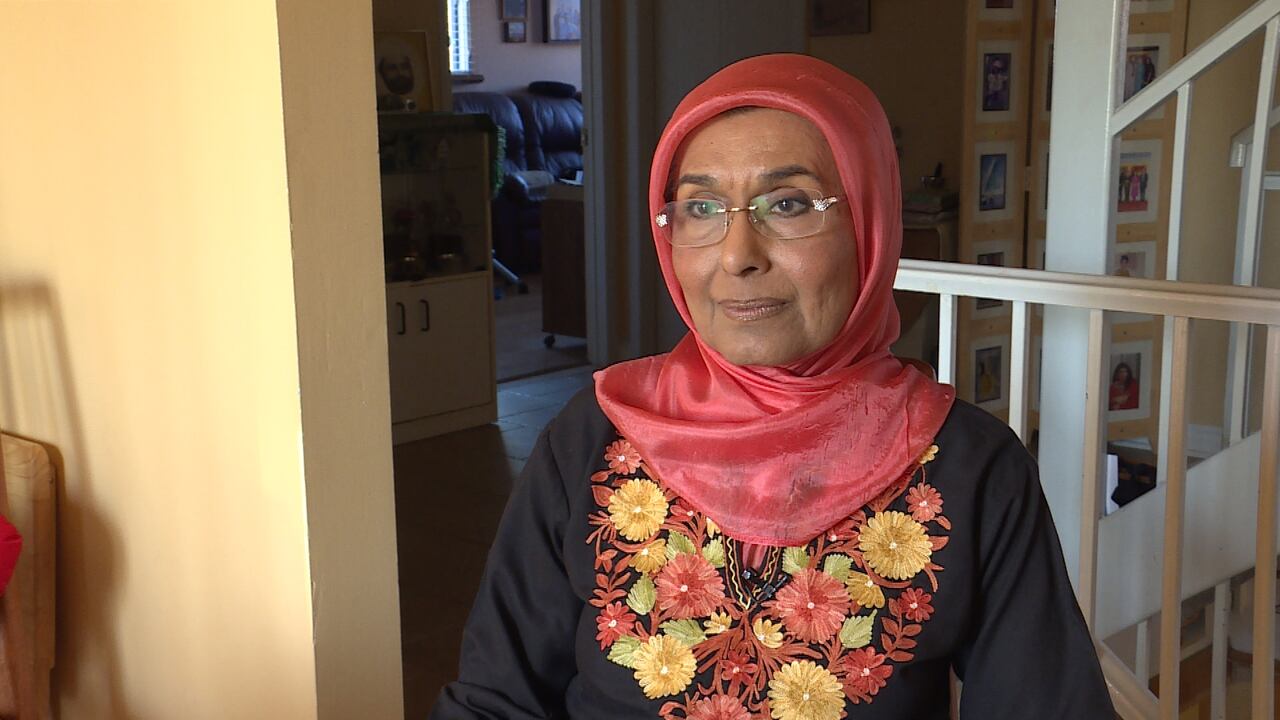 Quebec bill would extend religious symbols ban to school support ...