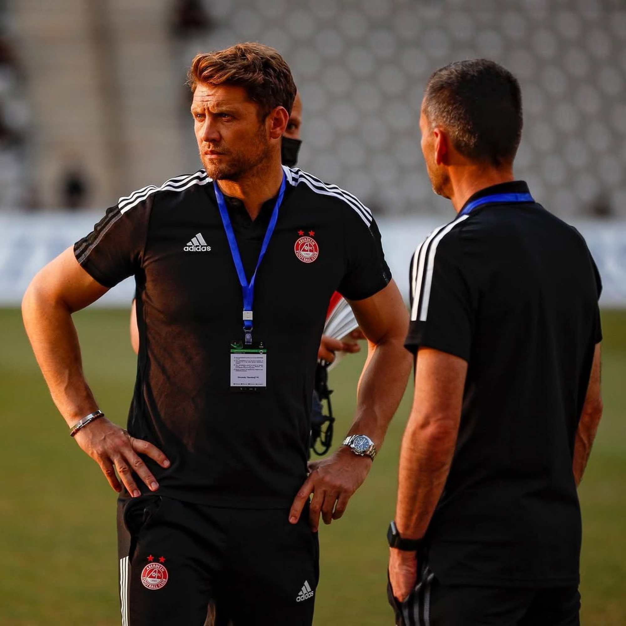 Who is Jana Kramer’s Scottish football coach husband, Allan Russell ...