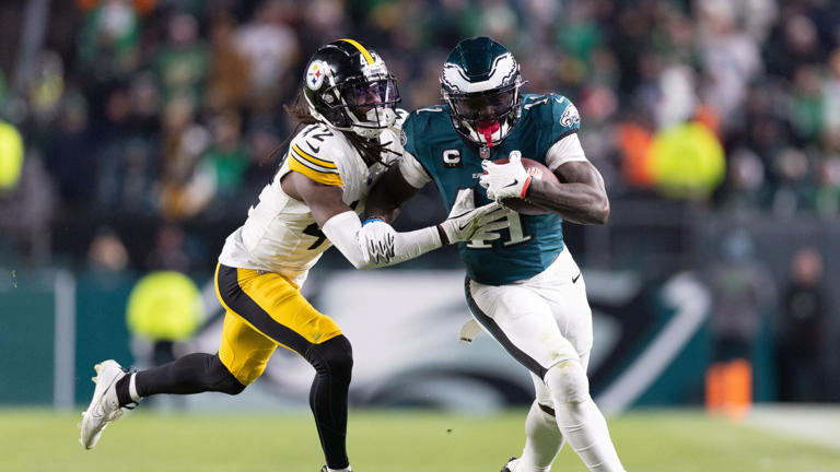 James Pierre returns to Steelers on a one-year deal