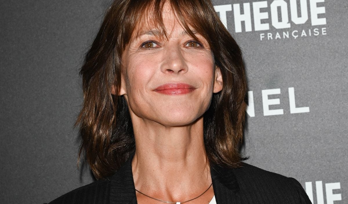 Sophie Marceau comme on l’a rarement vue : les yeux rougis, l’actrice ...