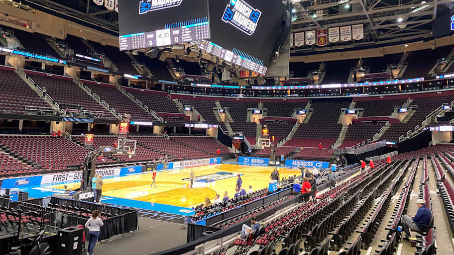 Postcard from Rocket Arena: Alabama Basketball's Day 1 in Cleveland