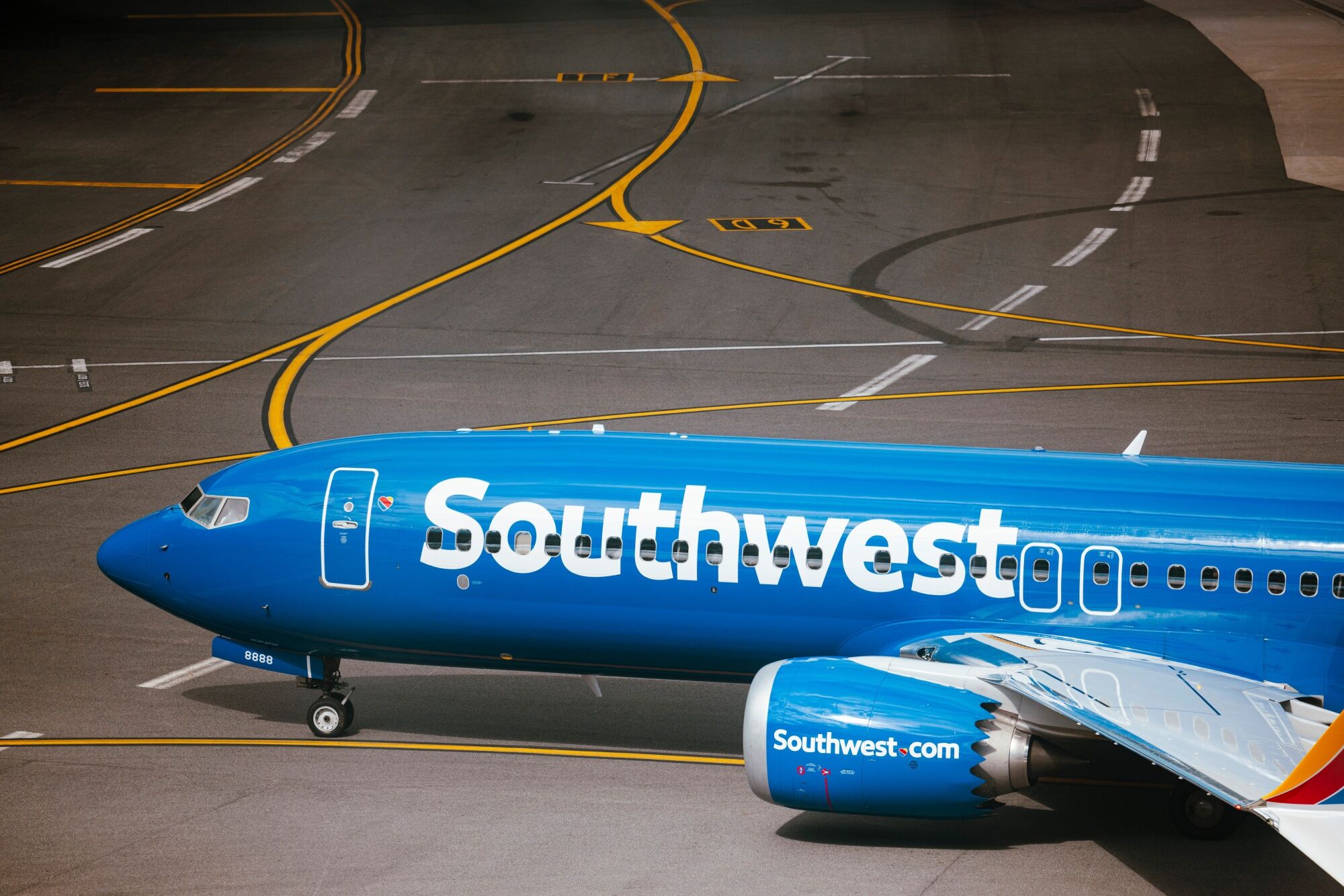 Southwest Plane Aborts Takeoff After Taxiway Mistaken for Runway