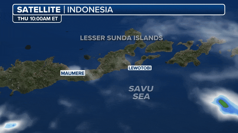 Indonesia volcano erupts ash 8,200 feet into air, prompting brief fears ...