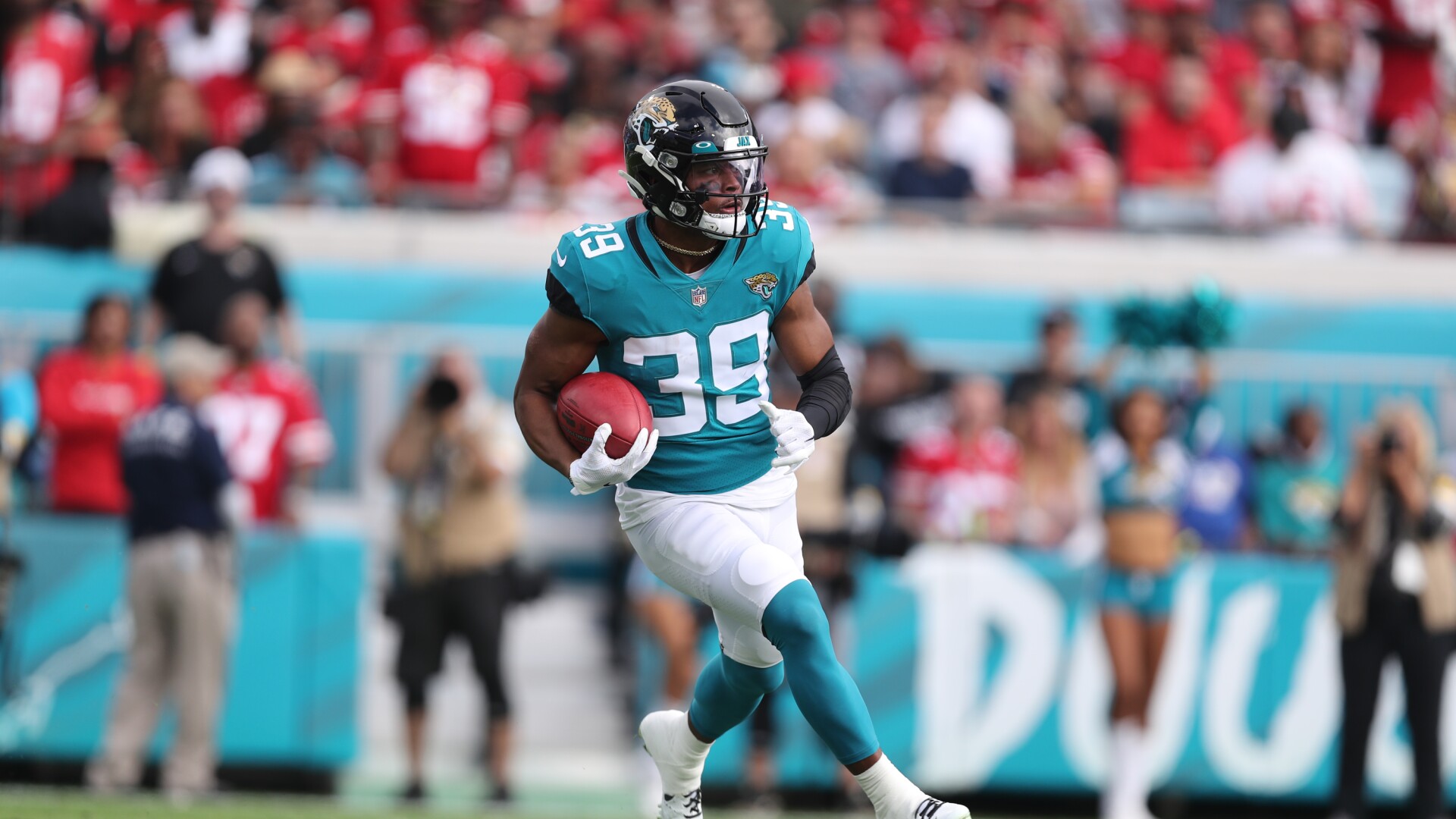 Falcons agree to terms with returner Jamal Agnew