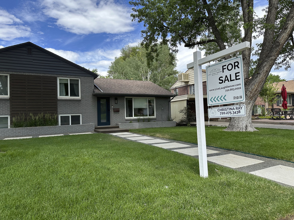 US home sales rose in February as mortgage rates eased and more homes ...