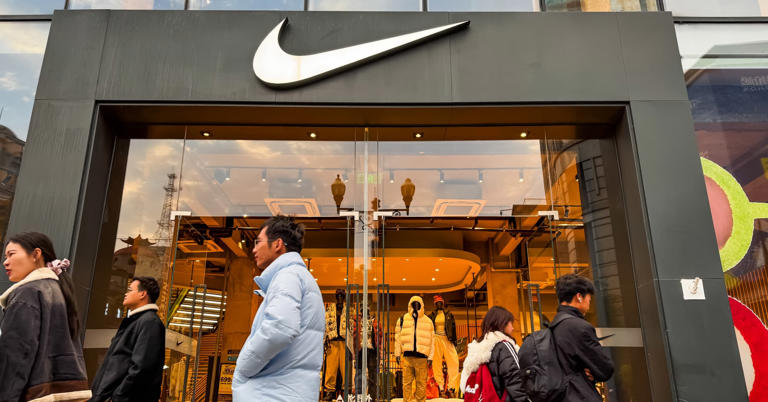 Nike expects sales will plunge in current quarter as it faces tariffs ...