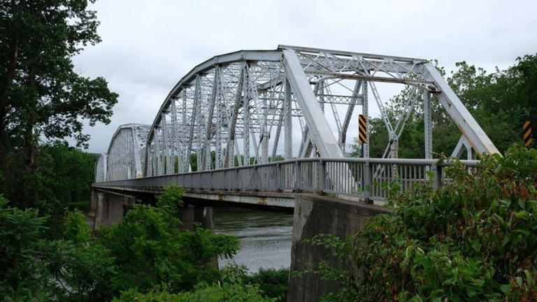 Bridge connecting Nanticoke, West Nanticoke closed