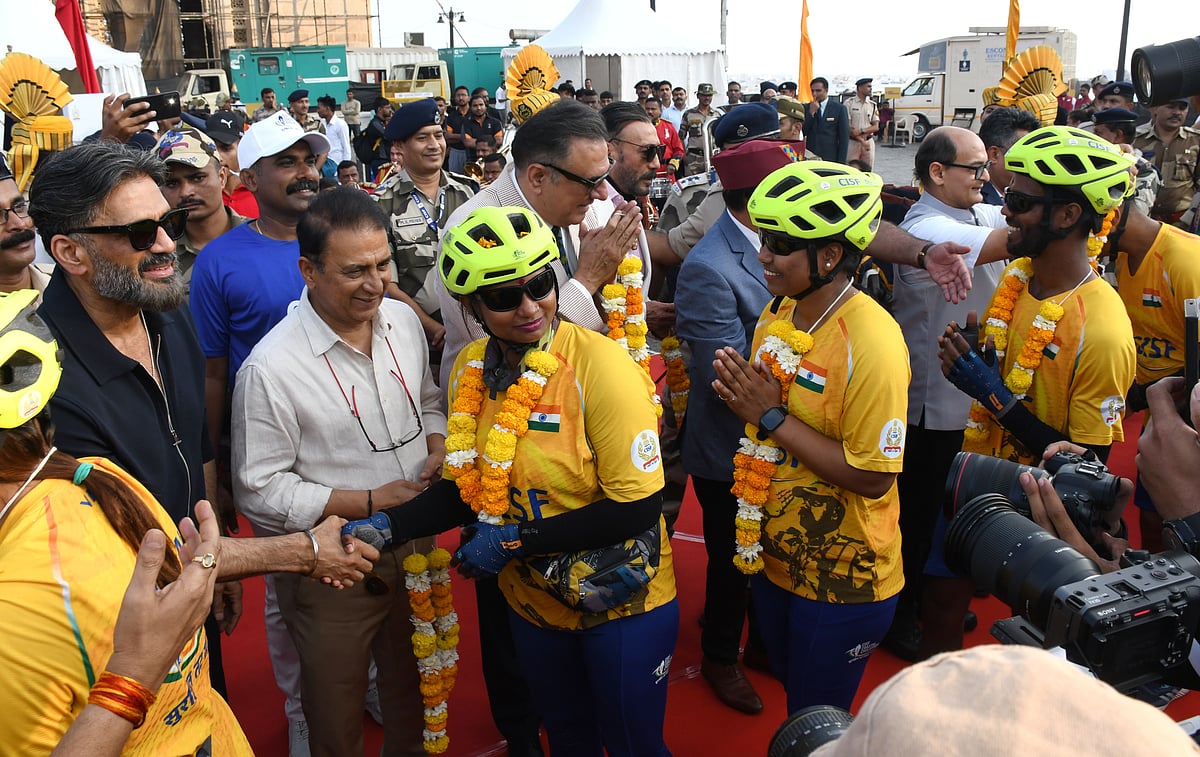 CISF Coastal Cyclothon 2025: Bollywood Stars Welcome Cyclists At ...