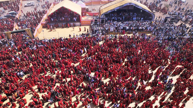 Modi urges Gujarat's Bharwad community to embrace natural farming ...