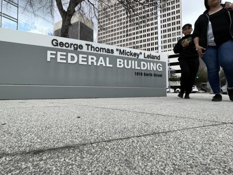 Border Report Live: The state of U.S. immigration courts today