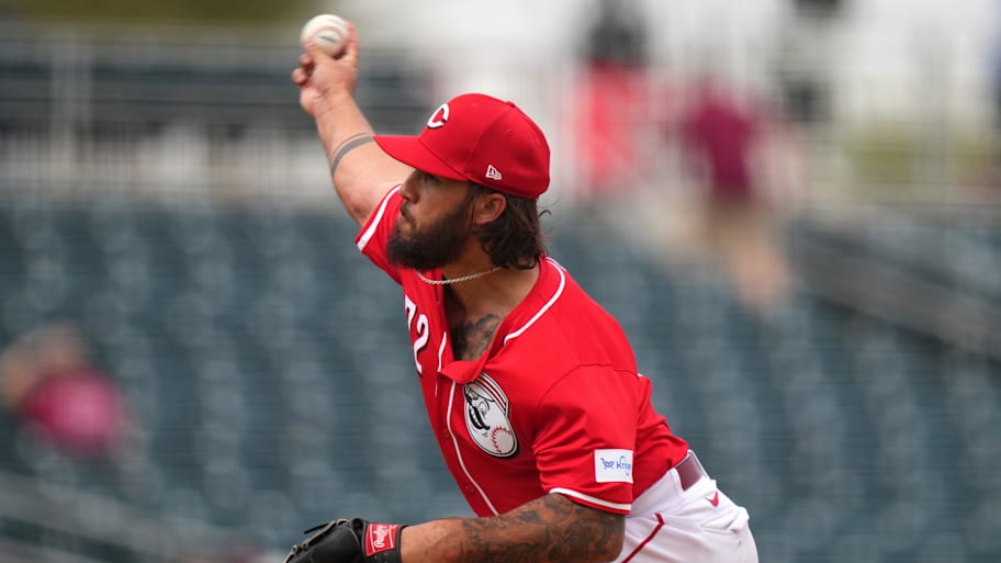 Reds Re-Assign Pitcher Lyon Richardson to Minor League Camp