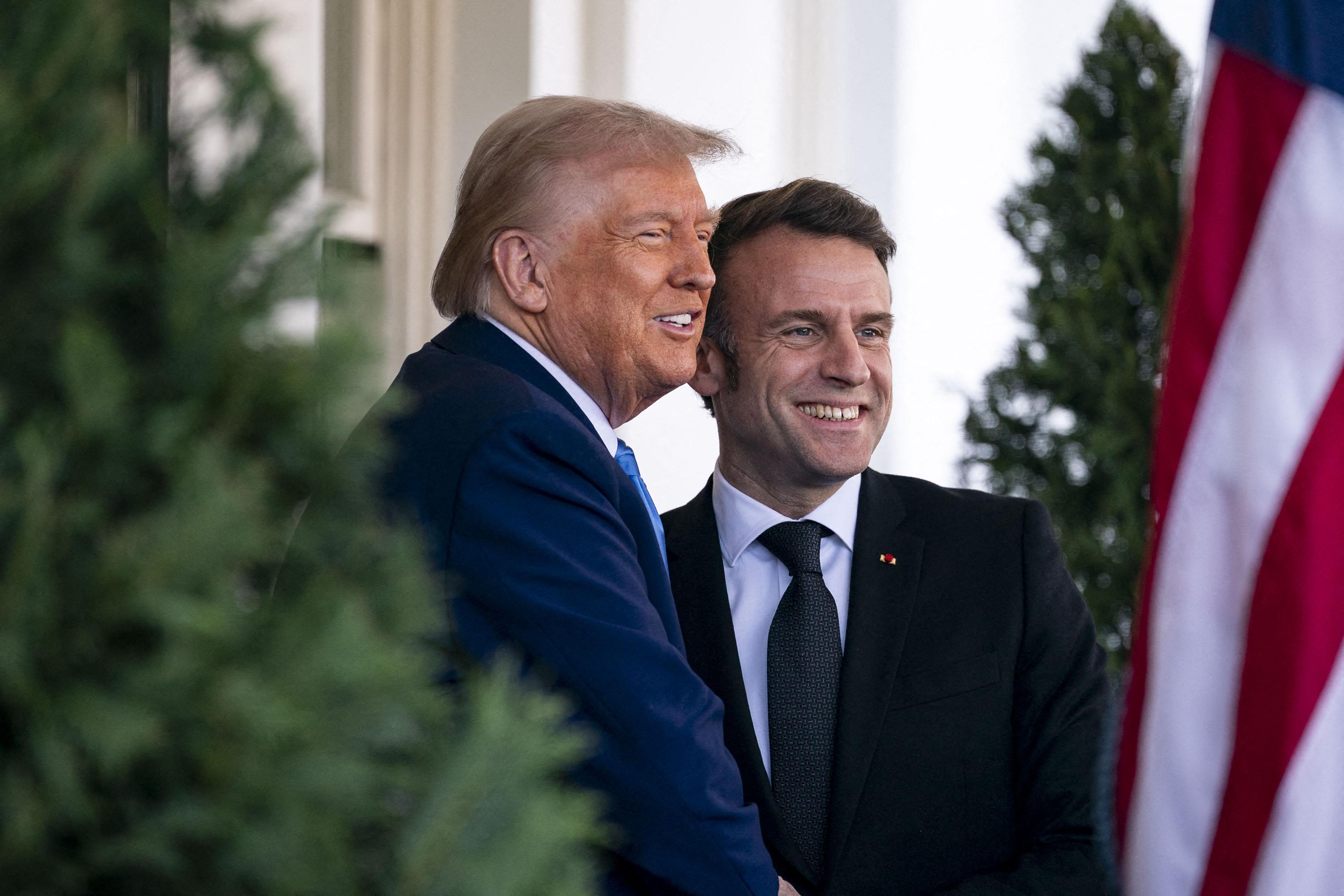 Macron et Trump : la surprenante convergence de deux outsiders en lutte ...
