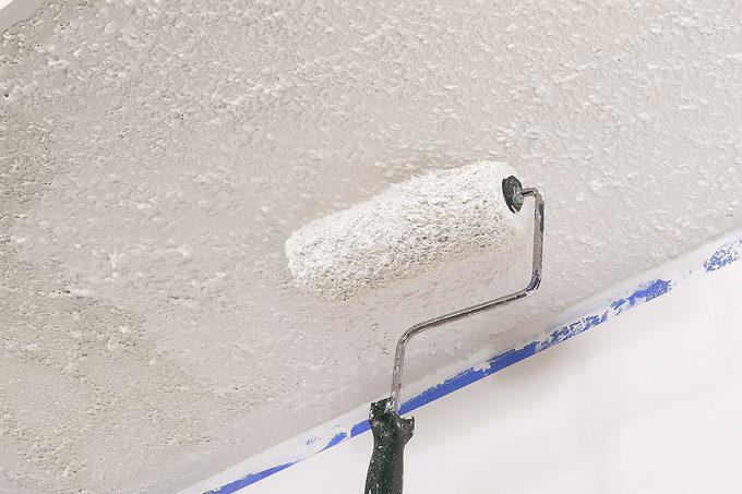 The Ultimate Guide to Painting a Popcorn Ceiling Like a Pro
