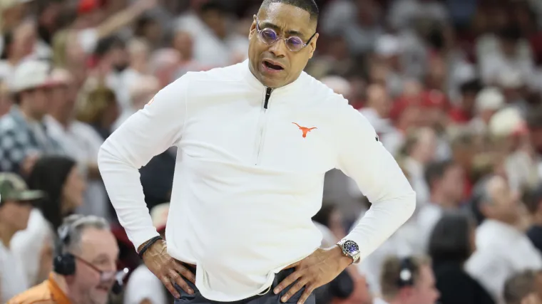 2-time national champion coach predicted to replace Texas' Rodney Terry