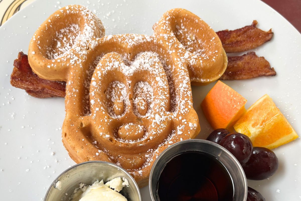 14 Rookie Mistakes People Make At Disney Parks