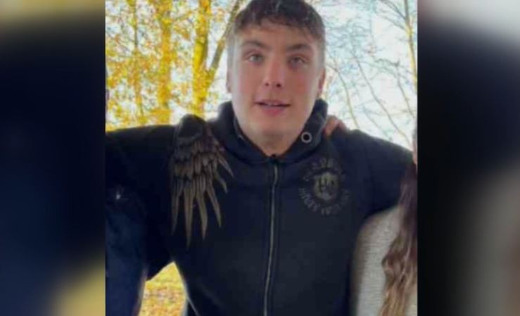 Man guilty of manslaughter in Surrey bus stabbing that killed 17-year-old